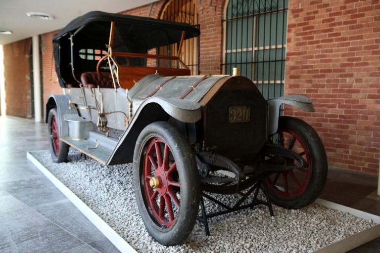 Hace 100 años se crearon las primeras placas en Juárez - Circuito Frontera